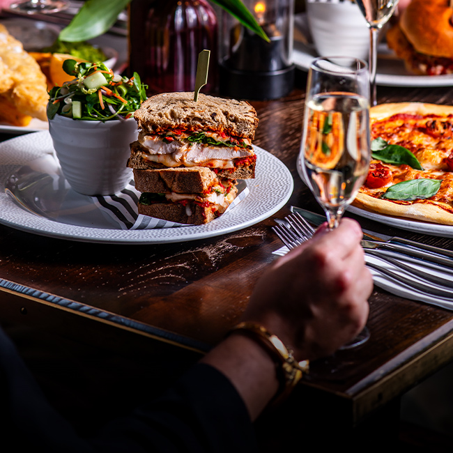 The Sheep Heid Inn Country Pub & Restaurant in Edinburgh